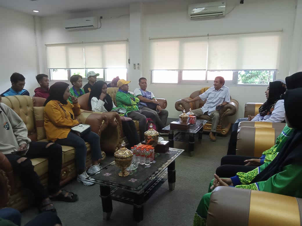 Ketua Ansori Realisasikan Bonus Khusus untuk Atlet dan Pelatih Sepak ...