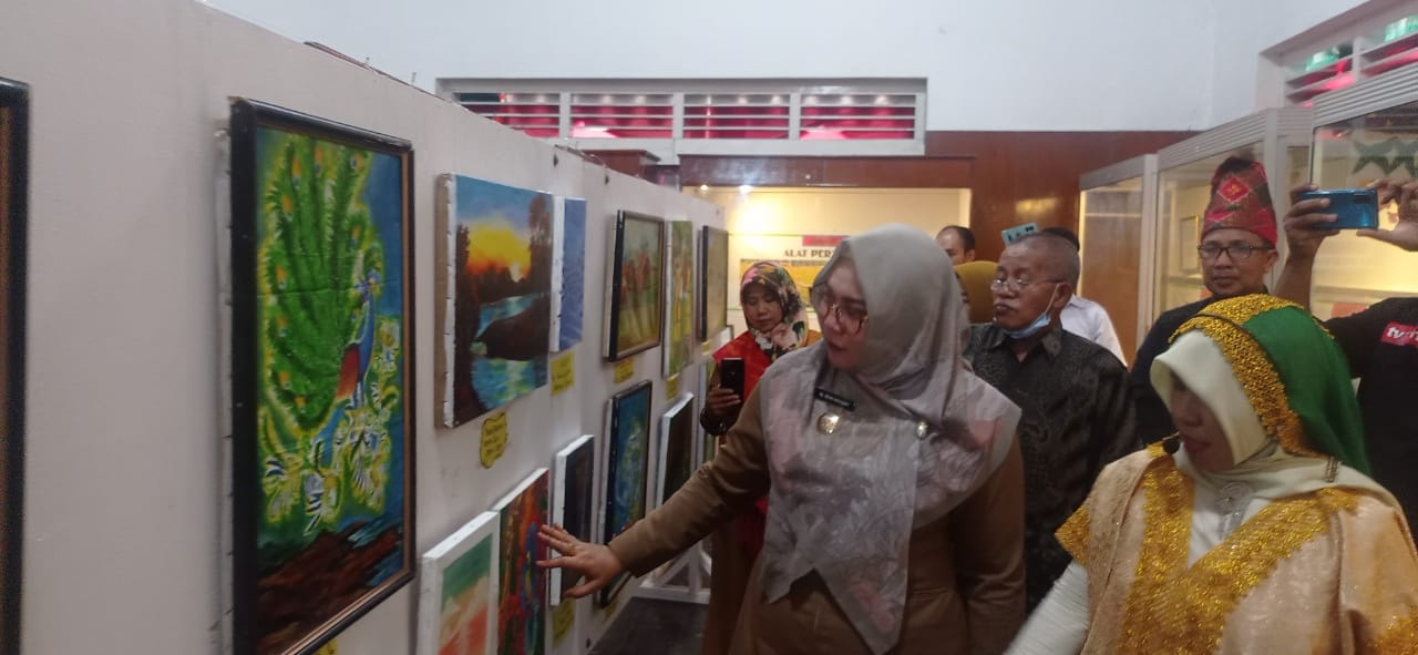 Implementasi P5, Wabup Apresiasi Pameran Temporer Museum Daerah | Intan Media